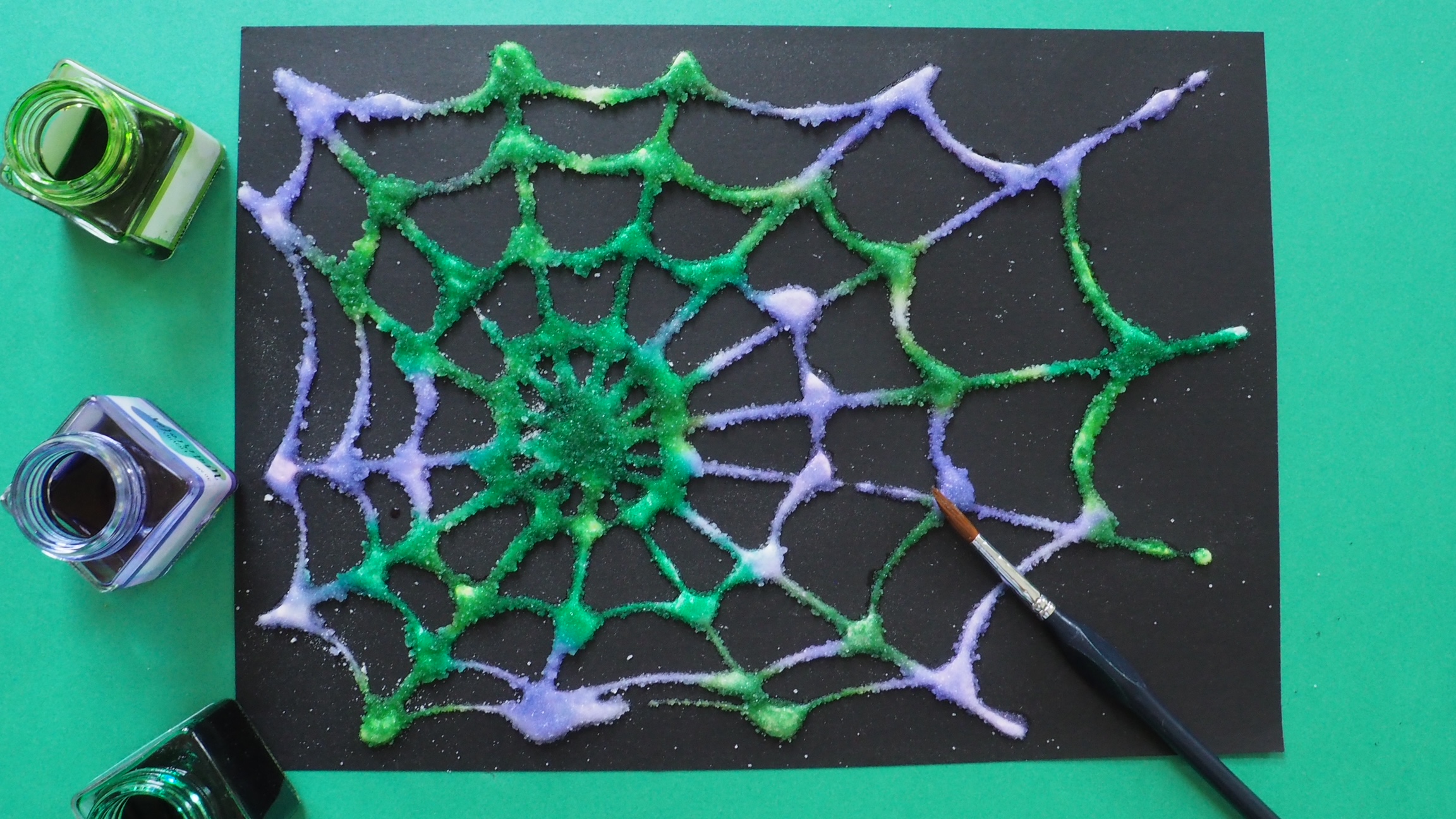 DIY Halloween : Fabriquez une toile d'araignée effrayante